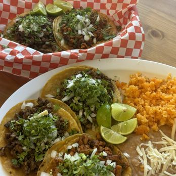 FAMOUS CHICAGO STYLE TACO - Updated December 2025 - 530 Photos & 728 ...