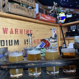 DUFF’S FAMOUS WINGS - Updated July 2025 - 189 Photos & 251 Reviews ...