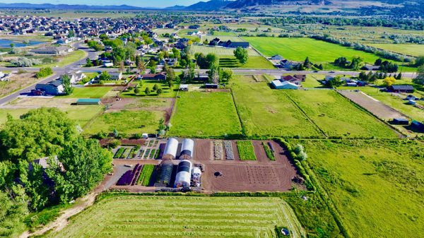 THE OUTDOOR GARDEN - Updated January 2026 - 20 Photos - 2395 W 1900th N ...