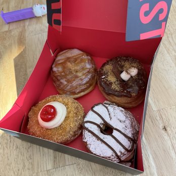 OUTCAST DOUGHNUTS - Updated May 2025 - 236 Photos & 143 Reviews - 104 W ...