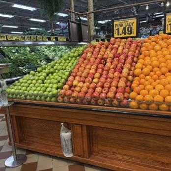 LEWIS FRESH MARKET - Updated September 2025 - 53 Photos & 81 Reviews ...