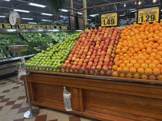 LEWIS FRESH MARKET - Updated September 2025 - 53 Photos & 81 Reviews ...