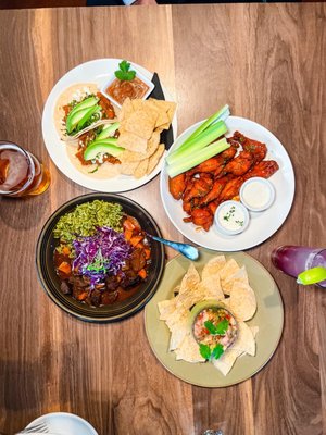 THE LAKEFRONT RESTAURANT - 264 Photos & 155 Reviews - 2401 N Lake Shore ...