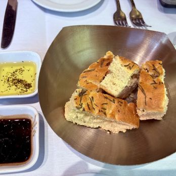 LOVERIA CAFFE - Updated December 2025 - 333 Photos & 342 Reviews - 5615 ...