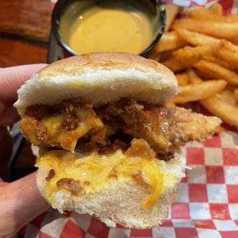 THE ESSO CLUB - Updated November 2025 - 89 Photos & 132 Reviews - 129 ...