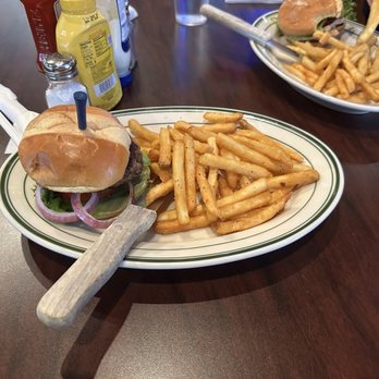 JOCKS & JILLS SPORTS GRILLE - Updated October 2025 - 226 Photos & 268 ...