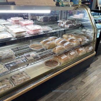 AMISH COUNTRY STORE & RESTAURANT - Updated December 2025 - 125 Photos ...