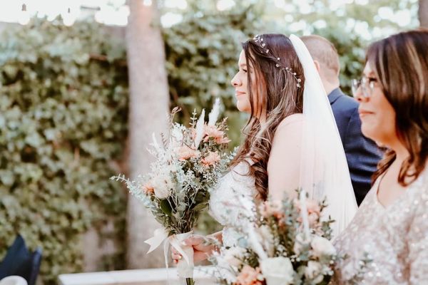 JANET’S FLOWERS - Updated October 2025 - 80 Photos & 37 Reviews - 1407 ...