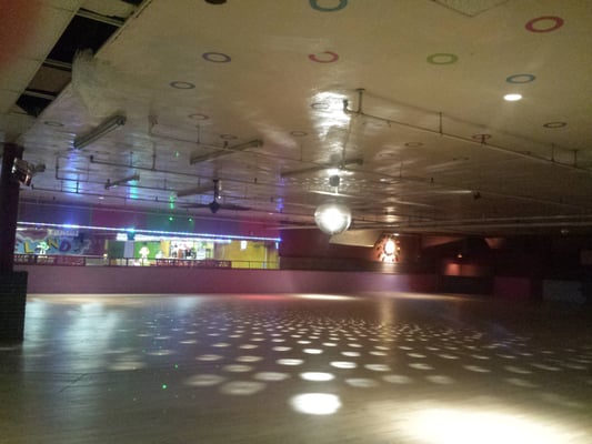NEW SKATELAND - Updated December 2025 - 10 Photos - 33 E Ferry St ...