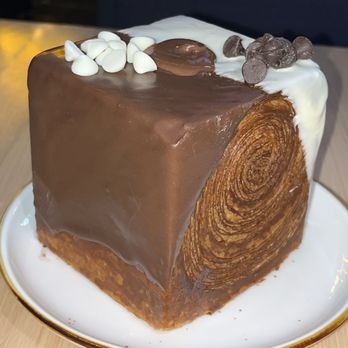 ZEPPOLA CAFE - Updated May 2025 - 681 Photos & 196 Reviews - 3377 S Las ...