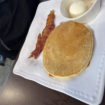 PORT CAFE - Updated September 2025 - 113 Photos & 84 Reviews - 831 W ...