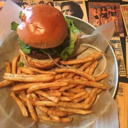 HOPCAT - Updated October 2025 - 373 Photos & 525 Reviews - 311 Maynard ...