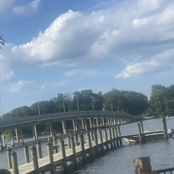 MIKE’S BAR & CRAB HOUSE - Updated May 2024 - 1095 Photos & 1093 Reviews ...