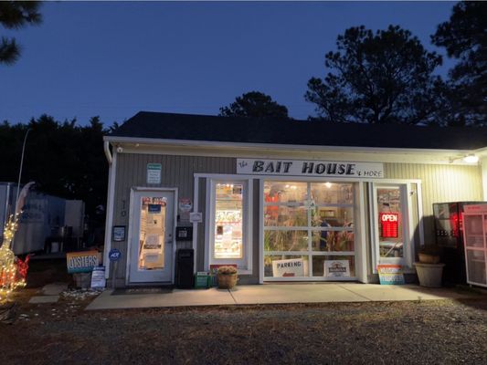 KENT POINT MARINA - Updated October 2025 - 11 Photos - 107 Short Rd ...