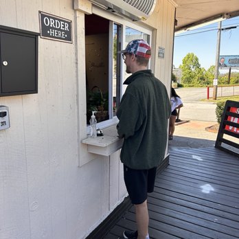 Q’S CORNER CAFE - Updated October 2025 - 44 Photos & 32 Reviews - 1900 ...