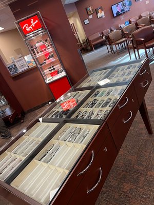 BARNET DULANEY PERKINS EYE CENTER - Updated January 2026 - 43 Photos ...