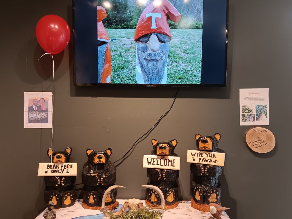 SLIVER FINGER CARVING - Updated December 2025 - 38 Photos - 601 Glades ...