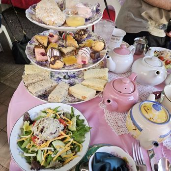 THE PINK DOOR TEA HOUSE - Updated May 2025 - 477 Photos & 130 Reviews ...