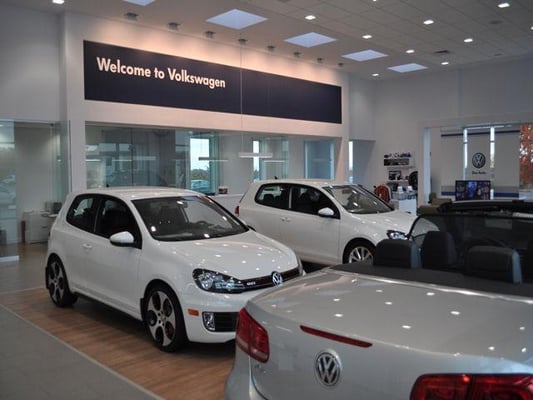 PARAMOUNT VOLKSWAGEN - Updated October 2025 - 16 Photos & 14 Reviews ...