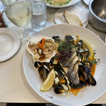 MUSSEL INN - Updated October 2025 - 172 Photos & 151 Reviews - 61 Rose ...