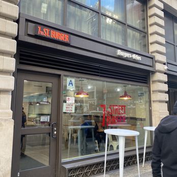 7TH STREET BURGER - TIMES SQUARE - Updated June 2024 - 225 Photos & 178 ...