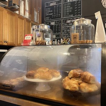 MAGIC BRAIN CAFE - Updated September 2024 - 149 Photos & 203 Reviews ...