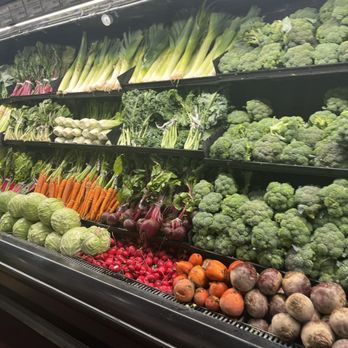 DAVE’S MARKETPLACE - Updated October 2025 - 21 Photos & 25 Reviews ...