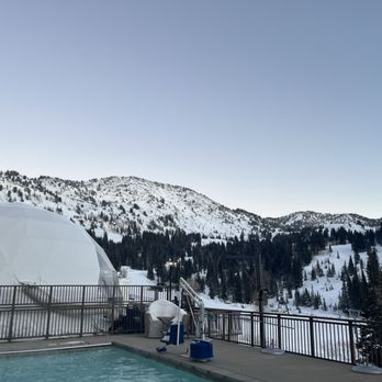 STILLWELL SPA - Updated January 2026 - 41 Photos & 16 Reviews - 10420 ...