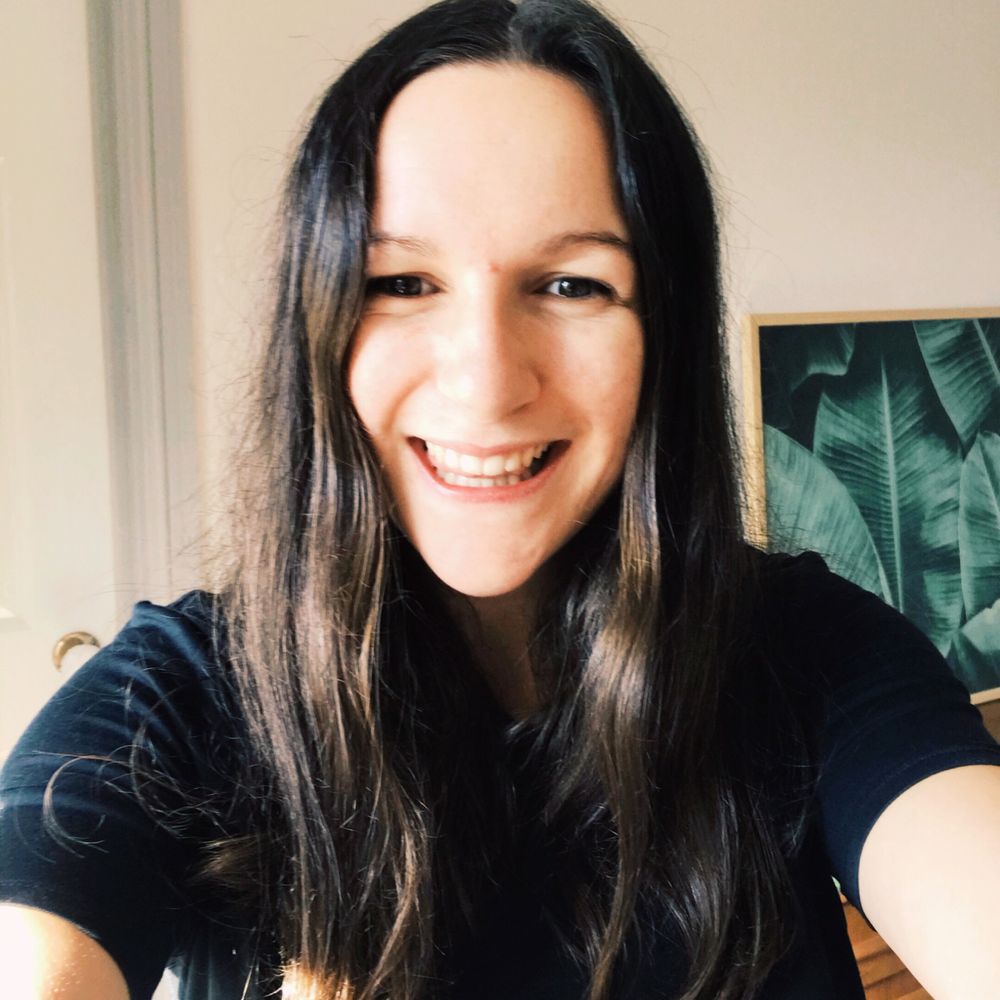 Lisa Scholes's Instagram, Twitter & Facebook on IDCrawl