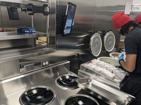 TSO CHINESE TAKEOUT & DELIVERY - 76 Photos & 25 Reviews - 2000 N Mays ...