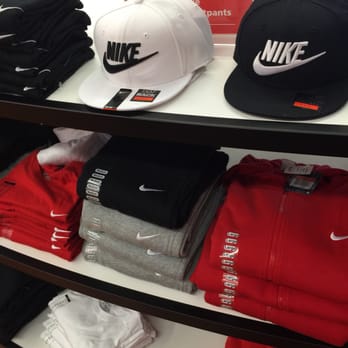 EBLENS - Updated September 2025 - 15 Photos - 60 Whalley Ave, New Haven ...