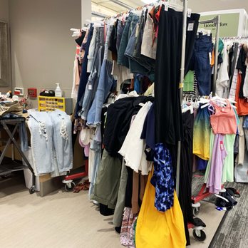 TARGET - Updated December 2025 - 52 Photos & 60 Reviews - 2001 South Rd ...