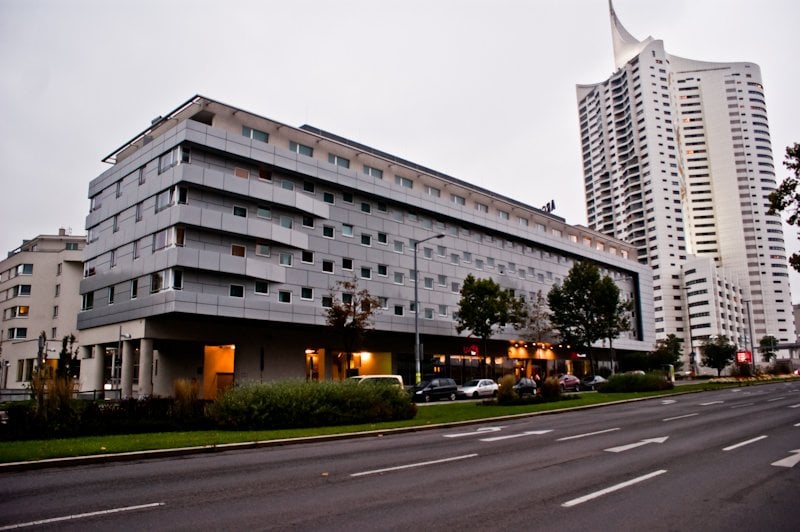 UNO - Updated April 2025 - Wagramer Str. 8, Wien, Austria - Italian ...