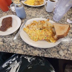 CITY LINE DINER - 71 Photos & 148 Reviews - 3302 Derry St, Harrisburg ...