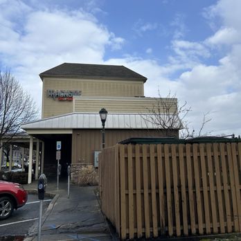 TRACKSIDE STATION GRILL & BAR - Updated April 2025 - 354 Photos & 484 ...