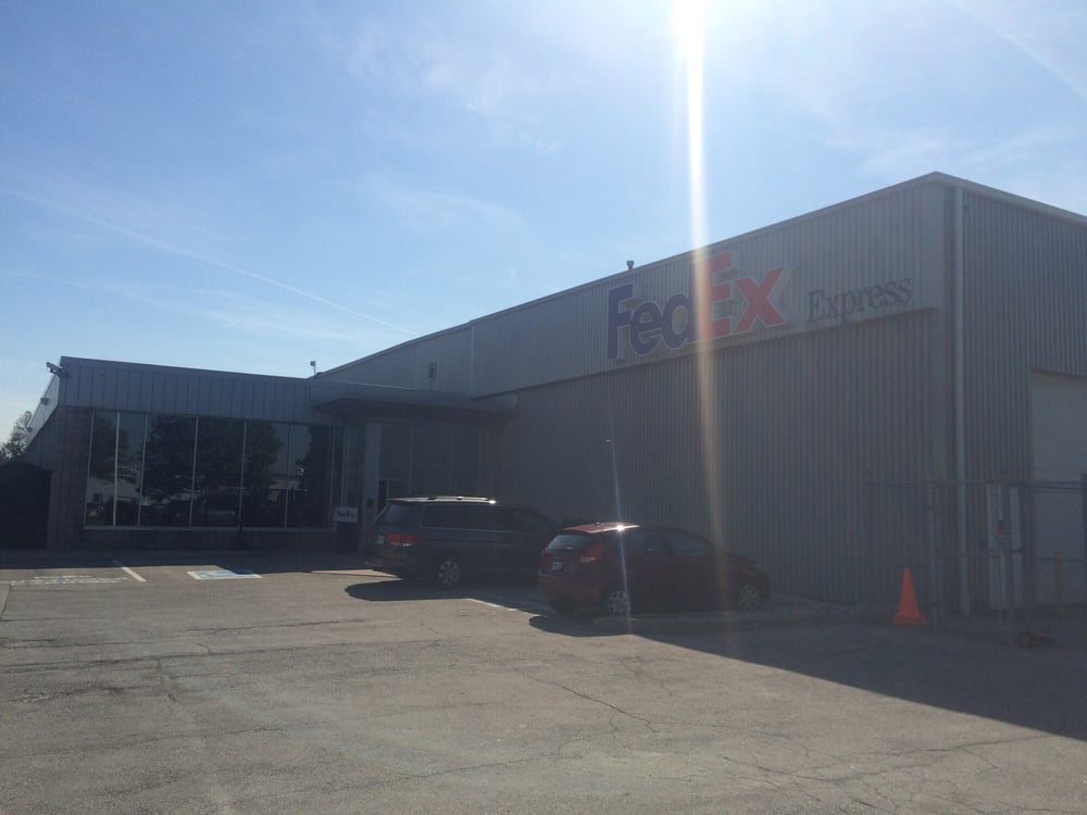FEDEX SHIP CENTRE - Updated December 2025 - 4243 N Service Road ...