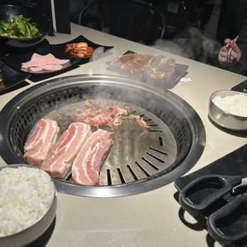 INJU KOREAN BBQ - Updated April 2025 - 83 Photos & 55 Reviews - 1084 ...