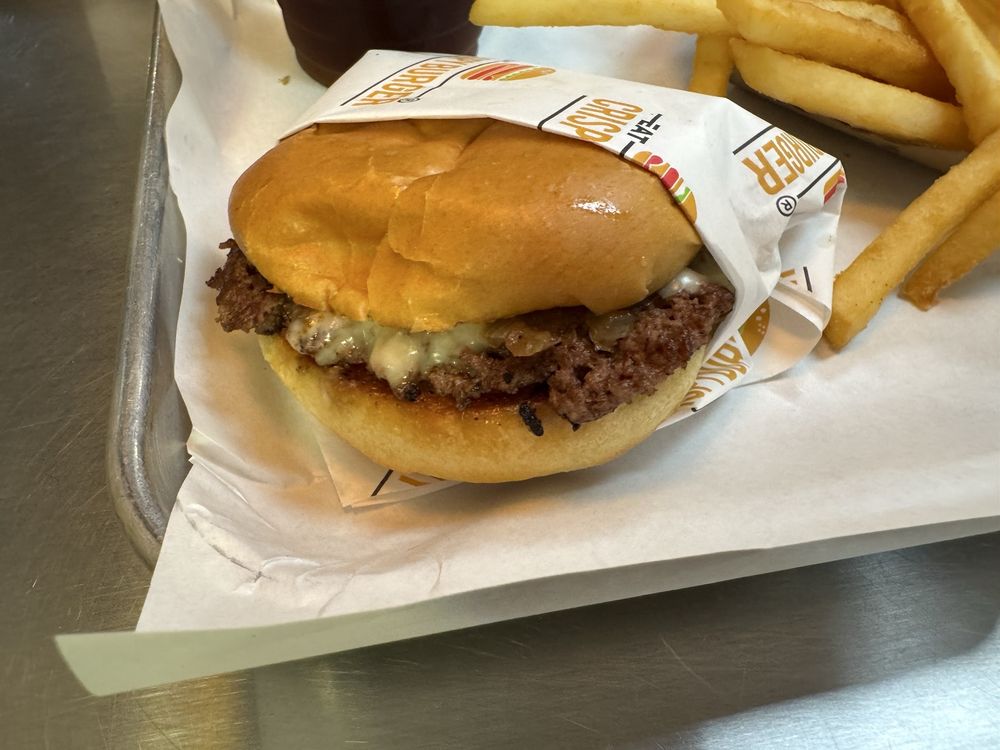 EAT CRISPY BURGER - Updated September 2025 - 227 Photos & 124 Reviews ...