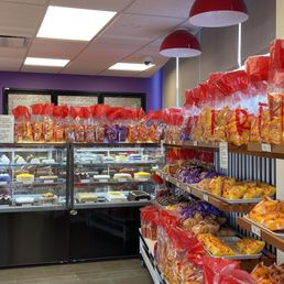 RED RIBBON BAKESHOP - Updated October 2025 - 88 Photos & 42 Reviews ...