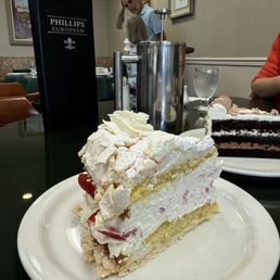 PHILLIPS EUROPEAN RESTAURANT - Updated September 2025 - 286 Photos ...