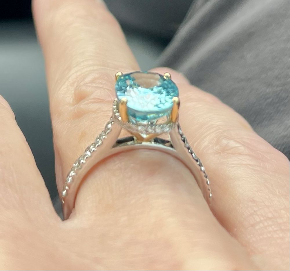 BAY HILL JEWELERS - Updated July 2025 - 21 Photos & 66 Reviews - 7782 W ...