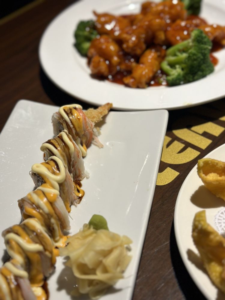 FOUR LEAVES ASIAN RESTAURANT - Updated November 2024 - 299 Photos & 300 ...