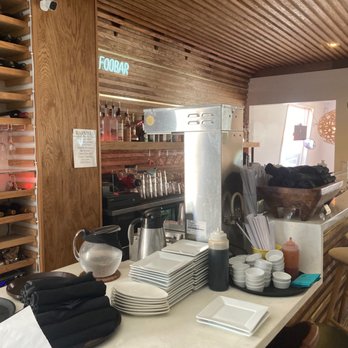 GINDI THAI - Updated July 2024 - 495 Photos & 665 Reviews - 4017 W ...