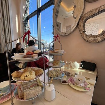 LADY CAMELLIA - Updated April 2025 - 233 Photos & 98 Reviews - 229 ...