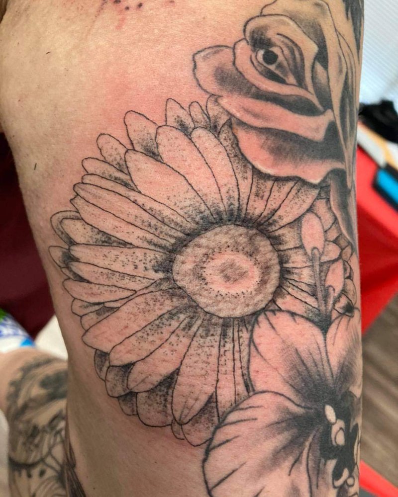 GRIEVING INK TATTOO - Updated May 2025 - 12 Photos - 106 W 3rd St ...