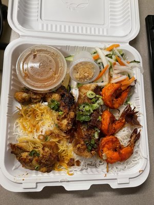 PHO EATERIES - Updated June 2025 - 302 Photos & 422 Reviews - 11618 ...