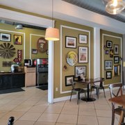 DOWNTOWN DELI & COFFEE COMPANY - 312 Photos & 462 Reviews - 113 N ...