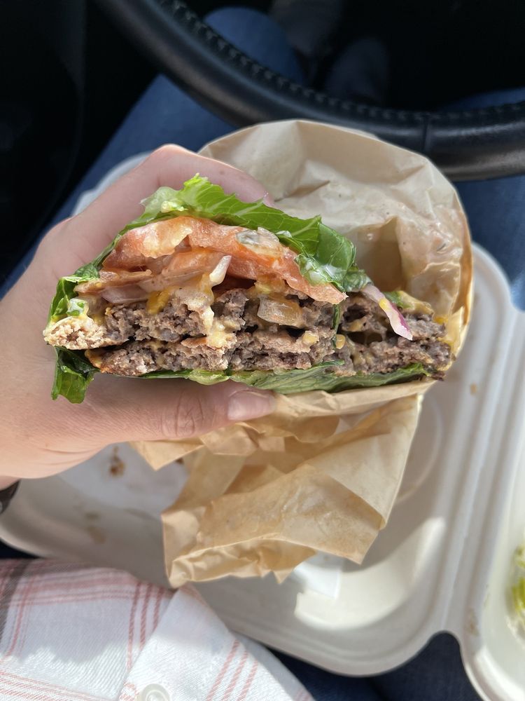 SPANKY BURGER AND BREW - Updated October 2024 - 211 Photos & 346 ...