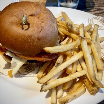 THE FIX BURGER BAR - Updated June 2024 - 586 Photos & 1002 Reviews ...