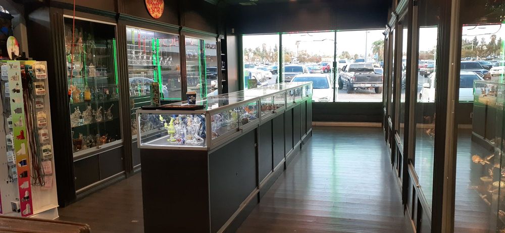 RODEO SMOKE SHOP - 103 Photos & 72 Reviews - 1330 Massachusetts Ave ...